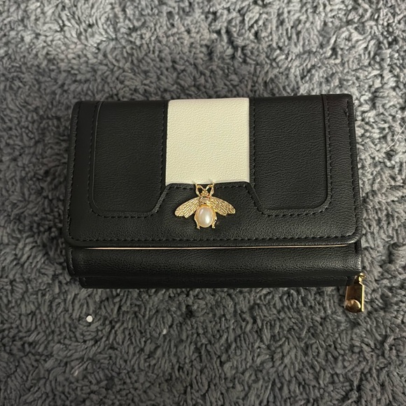 Bags | Nwot Cute Black And White Wallet With A Bee Emblem | Poshmark